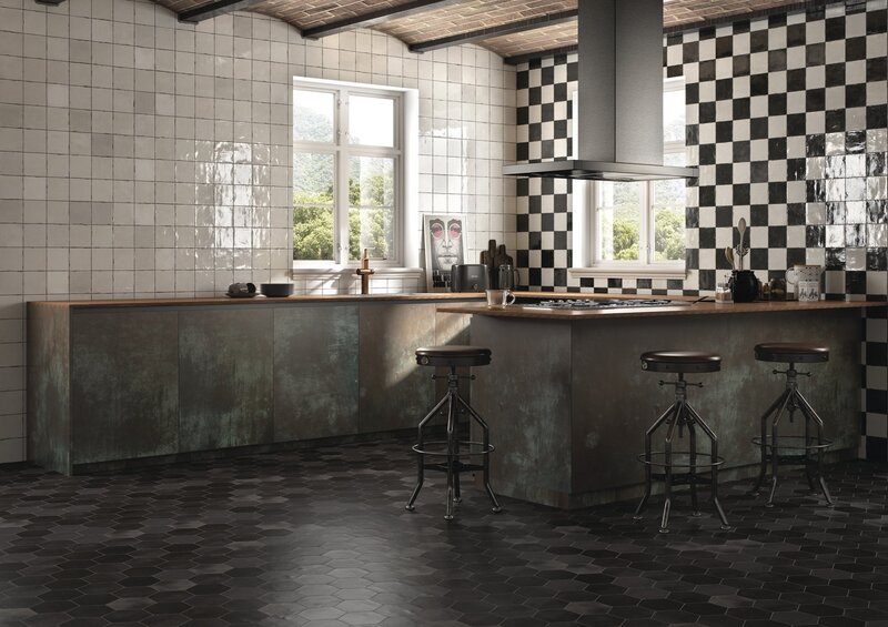 SURFACE ELEVEN-Souk Black