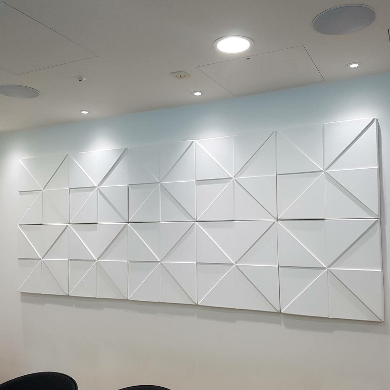 SURFACE ELEVEN-3D Prism White