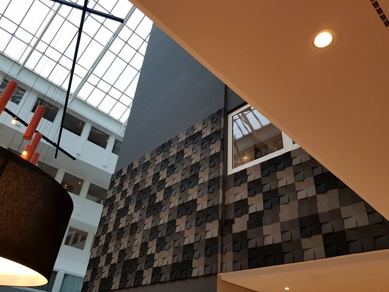 SURFACE ELEVEN-Chock Aubergine