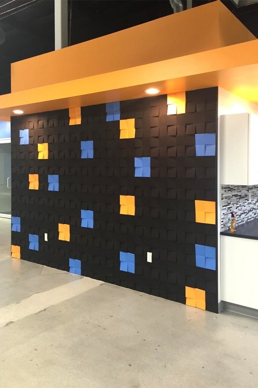 SURFACE ELEVEN-Chock Black